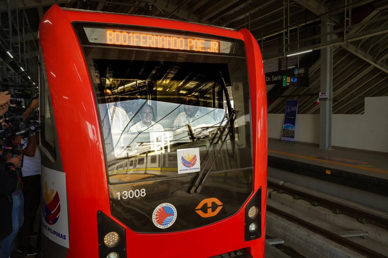 Airconditioned waiting area inilunsad ng LRT-1 sa Baclaran Station ...