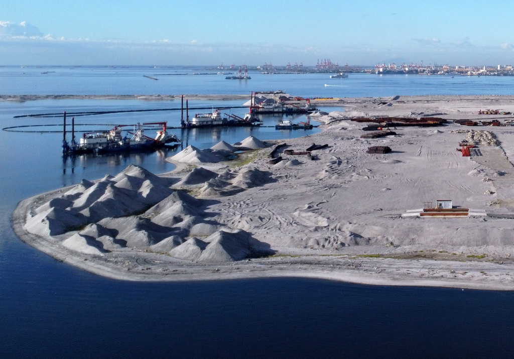 Reclamation sa Manila Bay, mariing tinutulan ng mga mangingisda sa ...